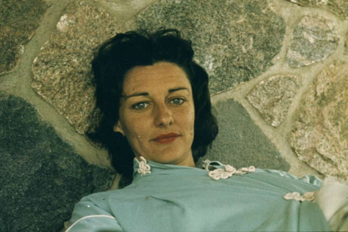 12 Women Poets in US History and Present Shaped American Literature ...